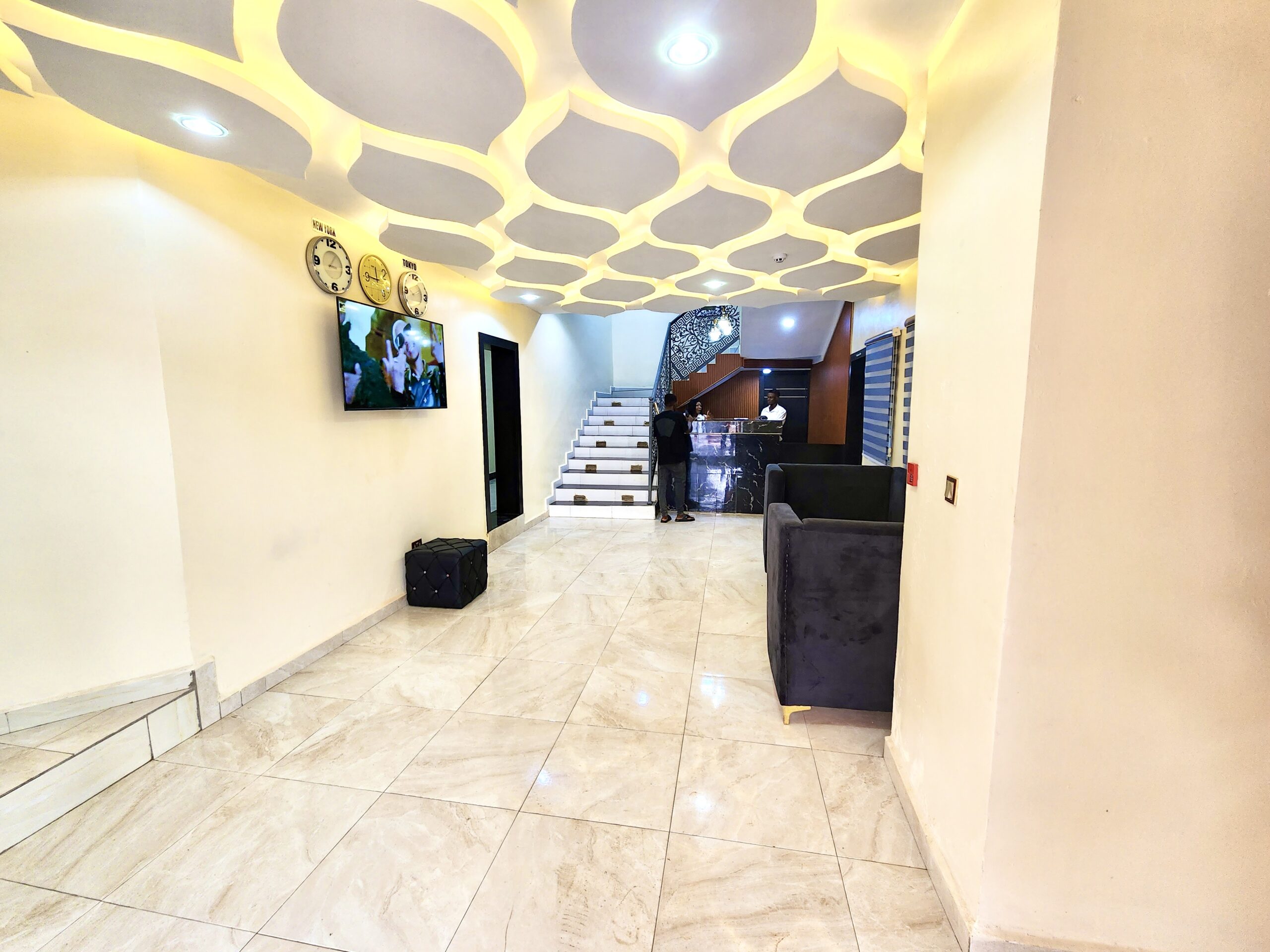 Buddiez Hotel – Hotel